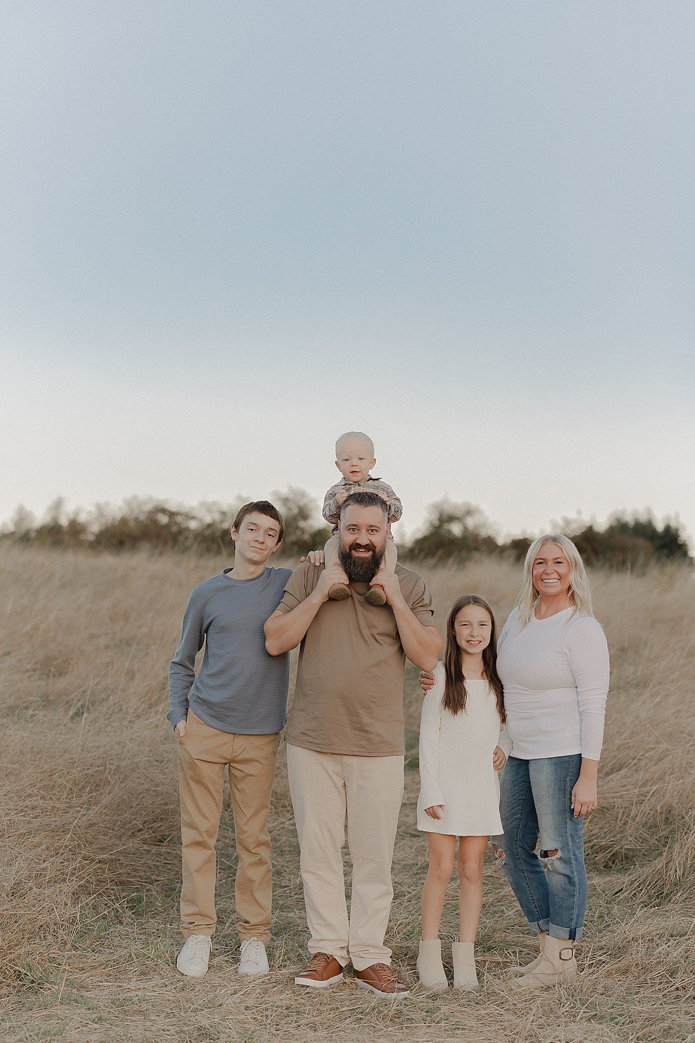 OUTDOOR- Basic Family Session (Available May - September)